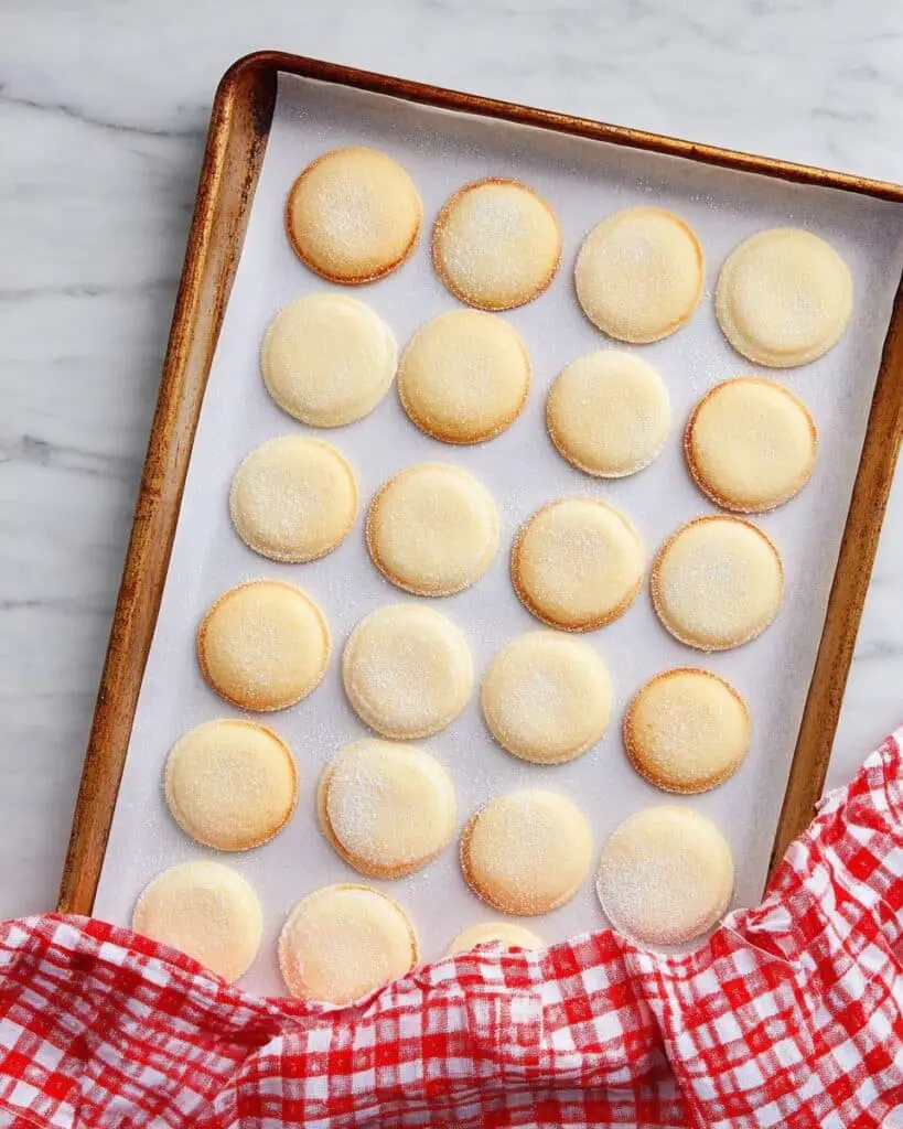 Nutella Mini Pancake Stacks: Irresistible Breakfast & Dessert